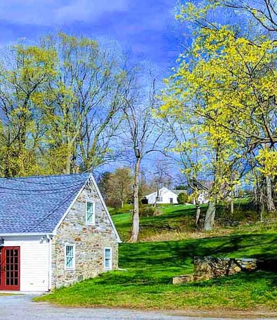 charming connecticut tiny towns ftr