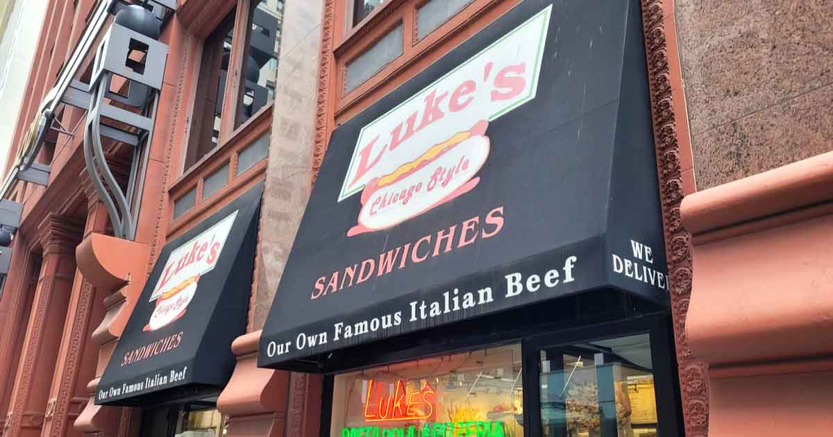 The Chicago Dogs At This Italian Restaurant In Illinois Are Out-Of-This ...