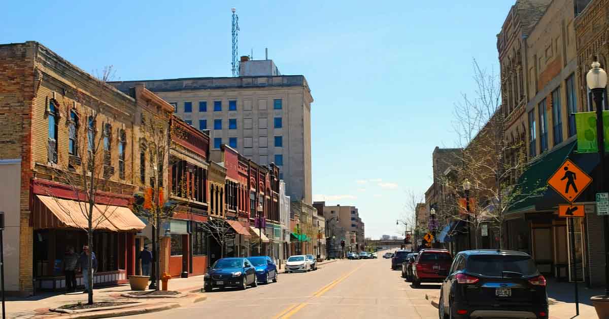 8 Cities In Wisconsin Where You Can Live Comfortably On Just $1,500 A Month