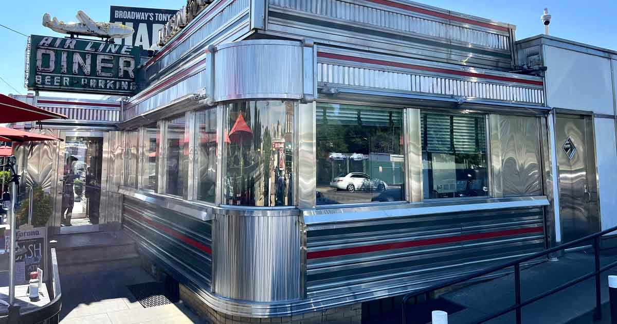 This Retro 1950s Diner In New York Will Take You Back In Time