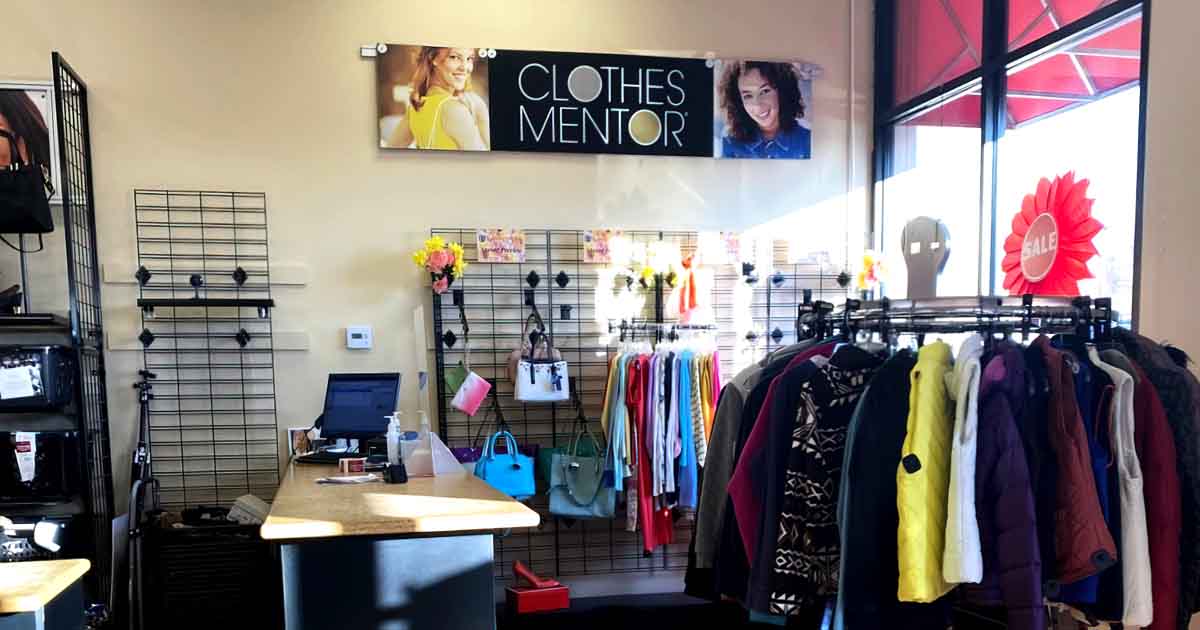 This Enormous Thrift Store In Connecticut Feels Like A Treasure Hunt ...