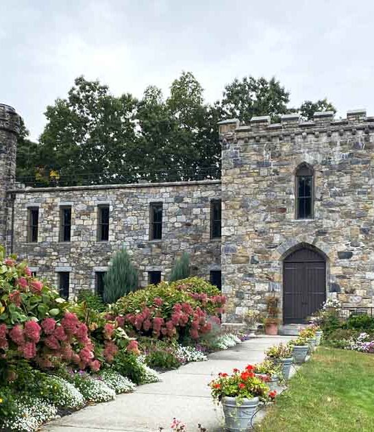 dreamy family castle massachusetts ftr