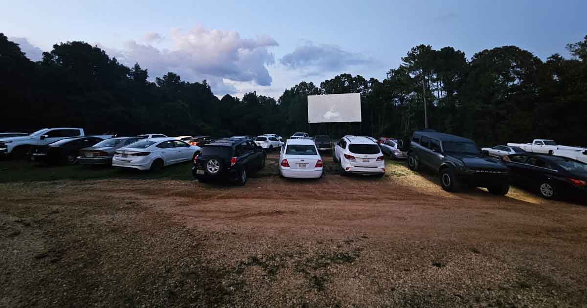 6 Timeless Drive-In Theaters In Alabama That Feel Like The Good Old Days