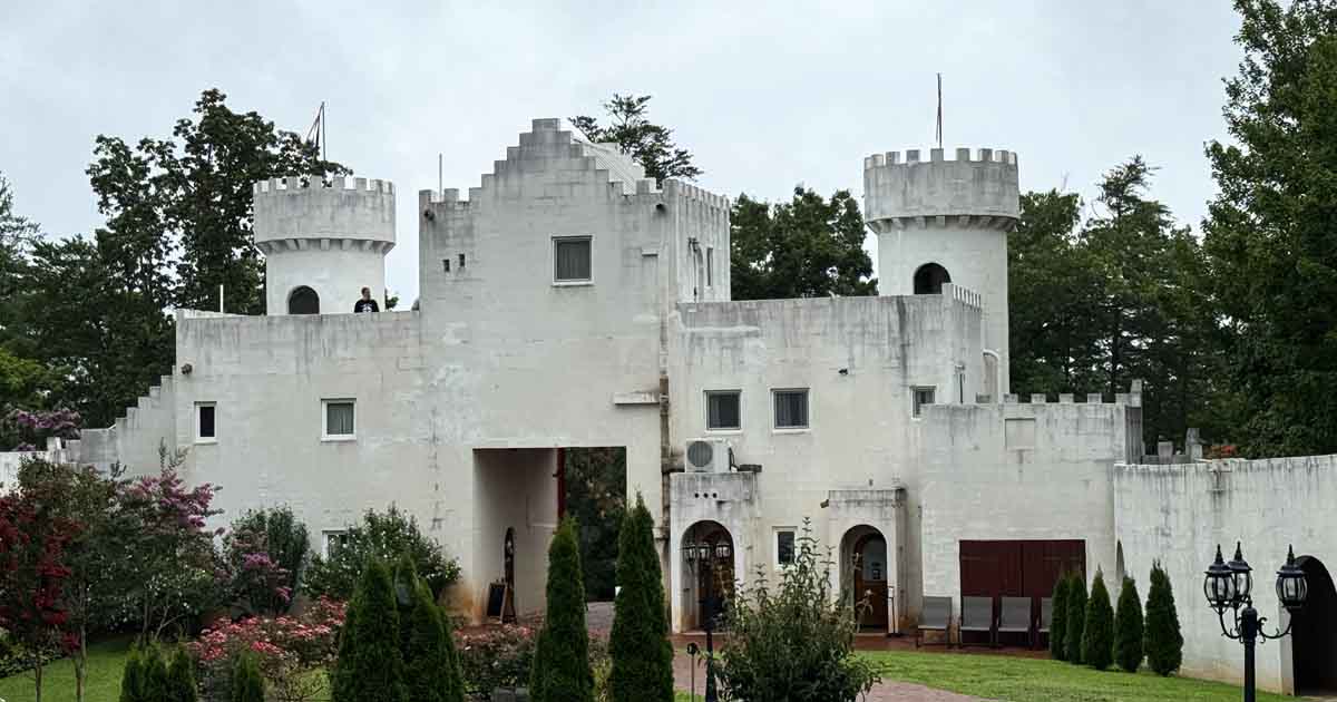 This Enchanting Castle In Georgia Will Make Your Family Feel Like Royalty