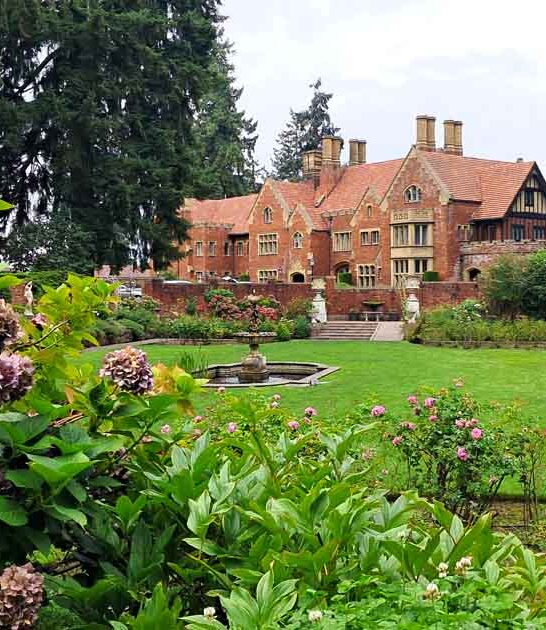 enchanting castle hiding washington ftr