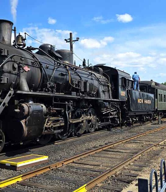 enchanting connecticut train ride ftr