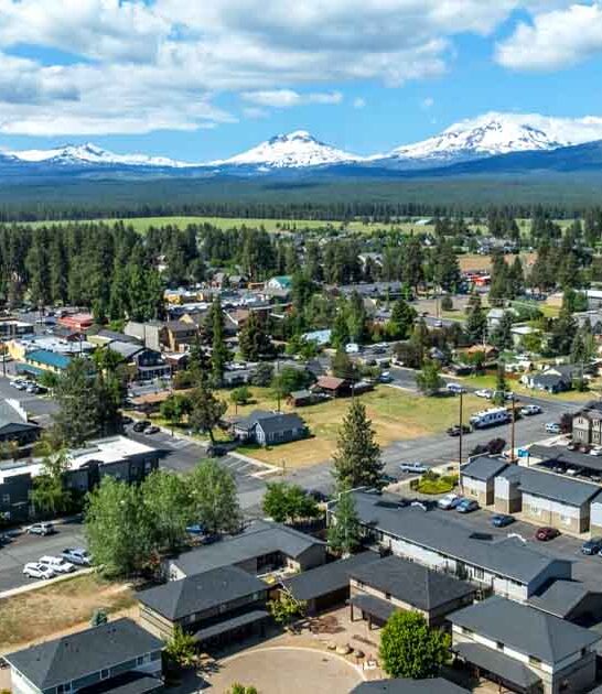 explore walkable town oregon ftr