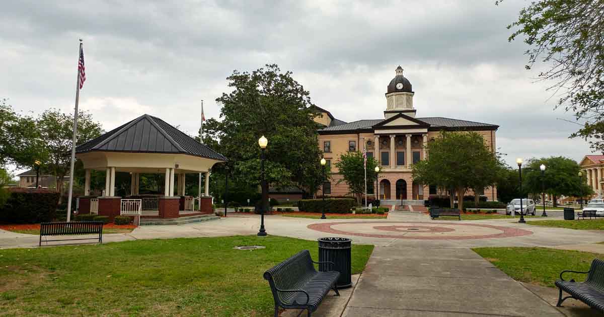 The Overlooked City In Florida Where Rent Stays Under $795 And Life ...