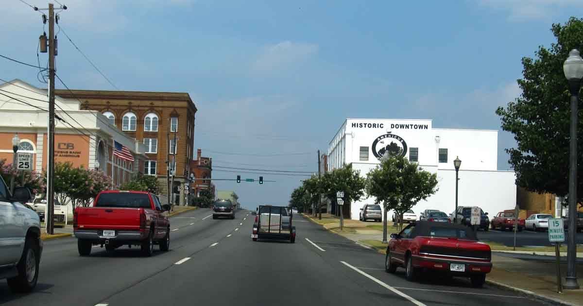 The Postcard-Worthy Town In Georgia Where You Can Retire Comfortably On ...