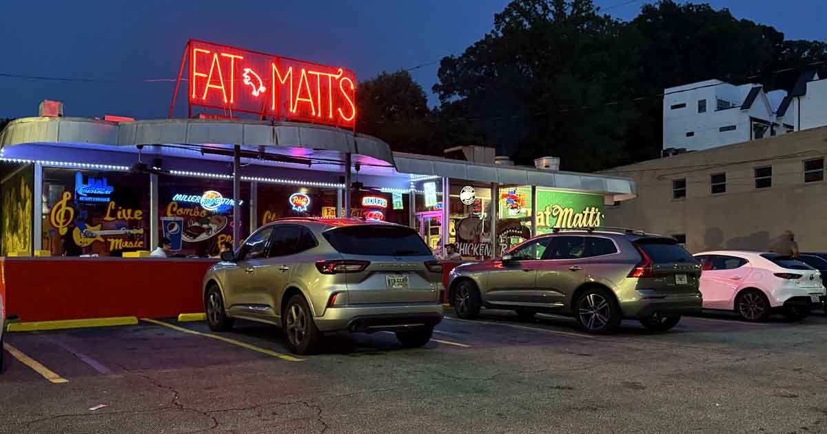 The Unassuming Georgia Shack Serving Up The Best Ribs You'll Ever Taste