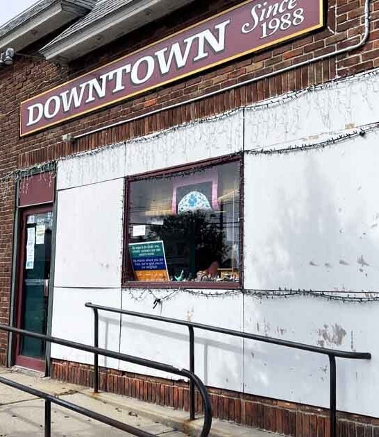 giant novel bookstore connecticut ftr