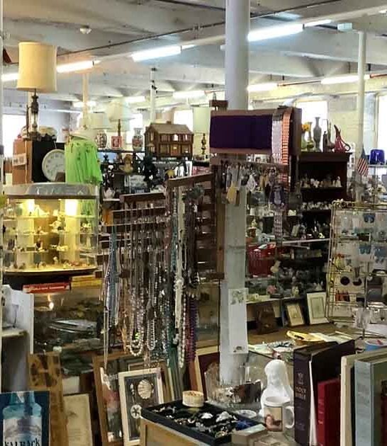 People Drive From All Over Connecticut For The Unbelievable Deals At This Gigantic Flea Market