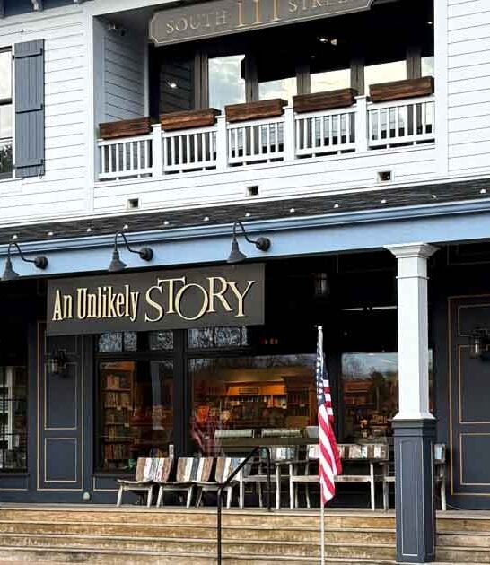 gigantic massachusetts bookstore ftr