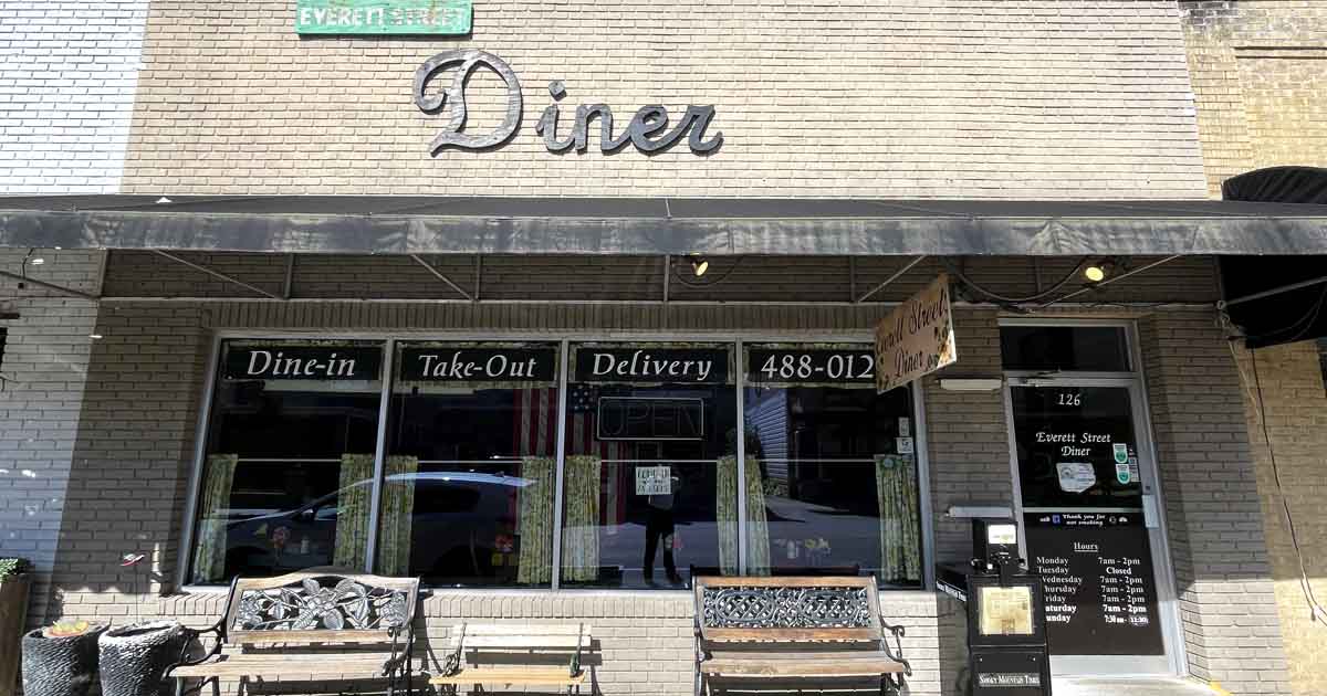 You'd Never Guess This Tiny North Carolina Diner Serves The Most ...