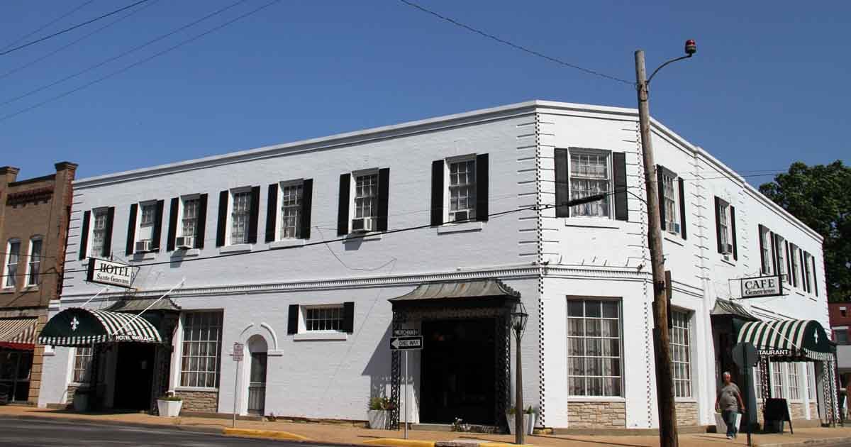 this-historic-missouri-town-preserves-a-french-building-style-that-s