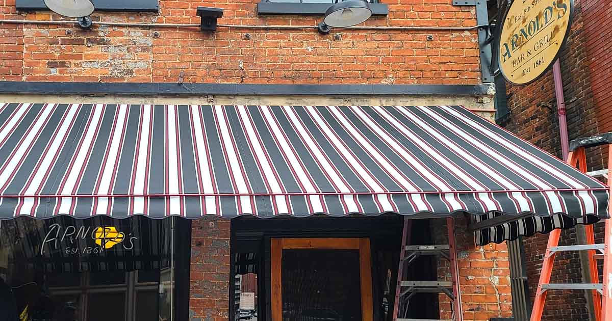 This Historic Ohio Bar Has Been Pouring Drinks Since Before The Civil War