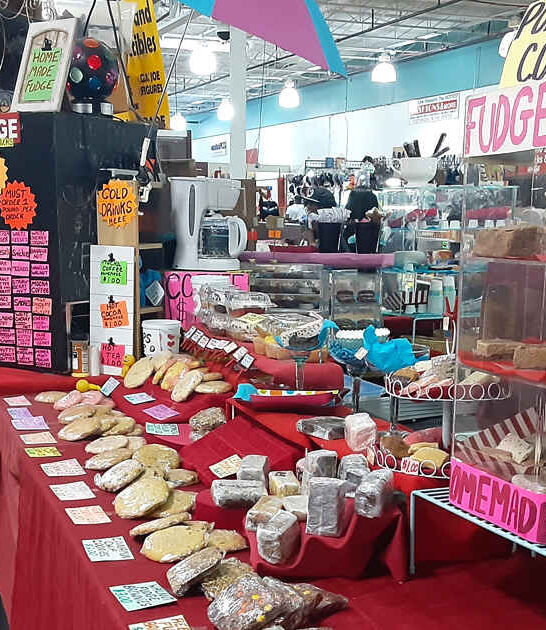 huge flea michigan market ftr