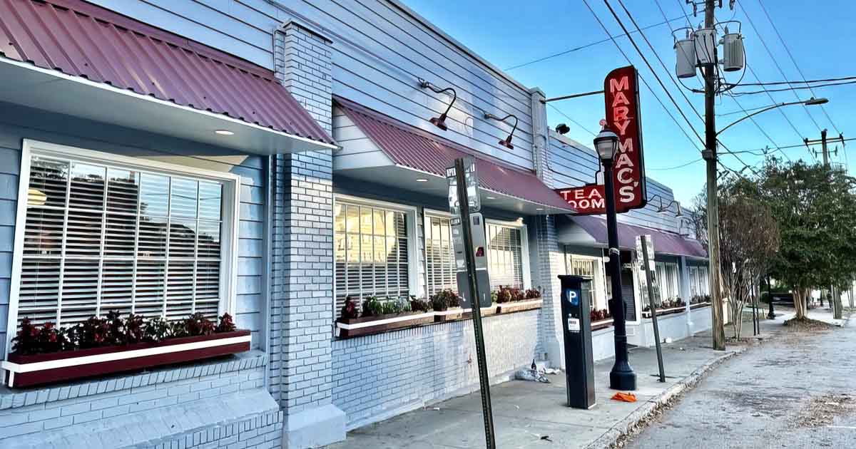 Step Back In Time At This Iconic Georgia Restaurant That's Been A ...