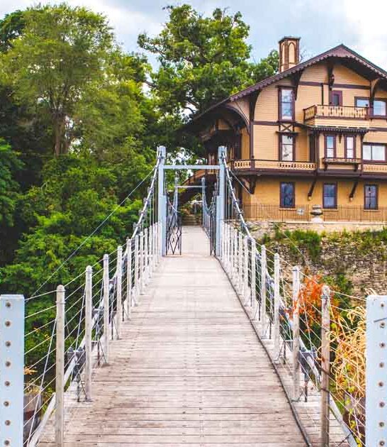 illinois fairytale cottage ftr