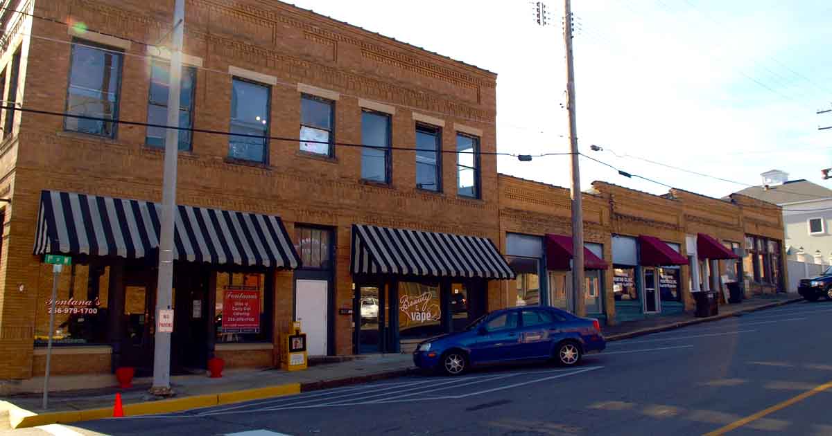 You Won't Believe The Incredible Natural Wonder In This Little Alabama Town