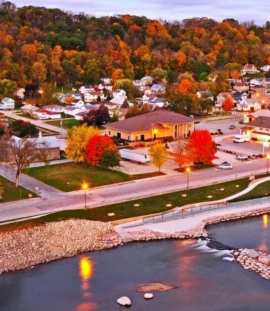 iowa tiny town discover ftr