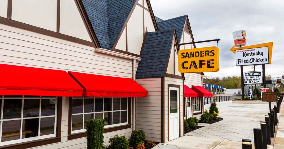 Dine Among Priceless Artifacts At This Extraordinary Kentucky Fried ...