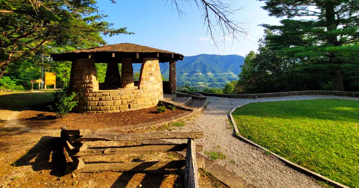You'll Want To Grab Your Camera Before Climbing To This Epic Kentucky ...