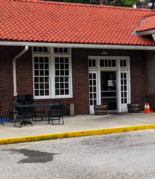 legendary bbq restaurant missouri ftr