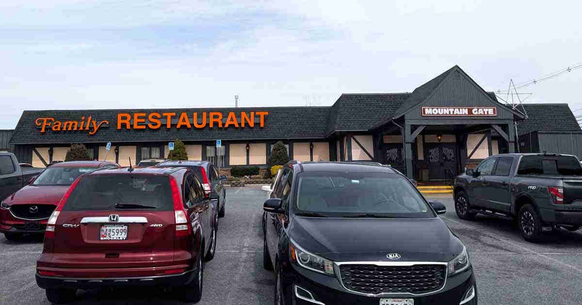 The Enormous Country-Style Buffet In Maryland You Need To Experience At ...