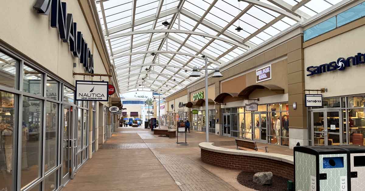 The Massive Outlet Mall In Maryland With Unbelievable Bargains Locals ...