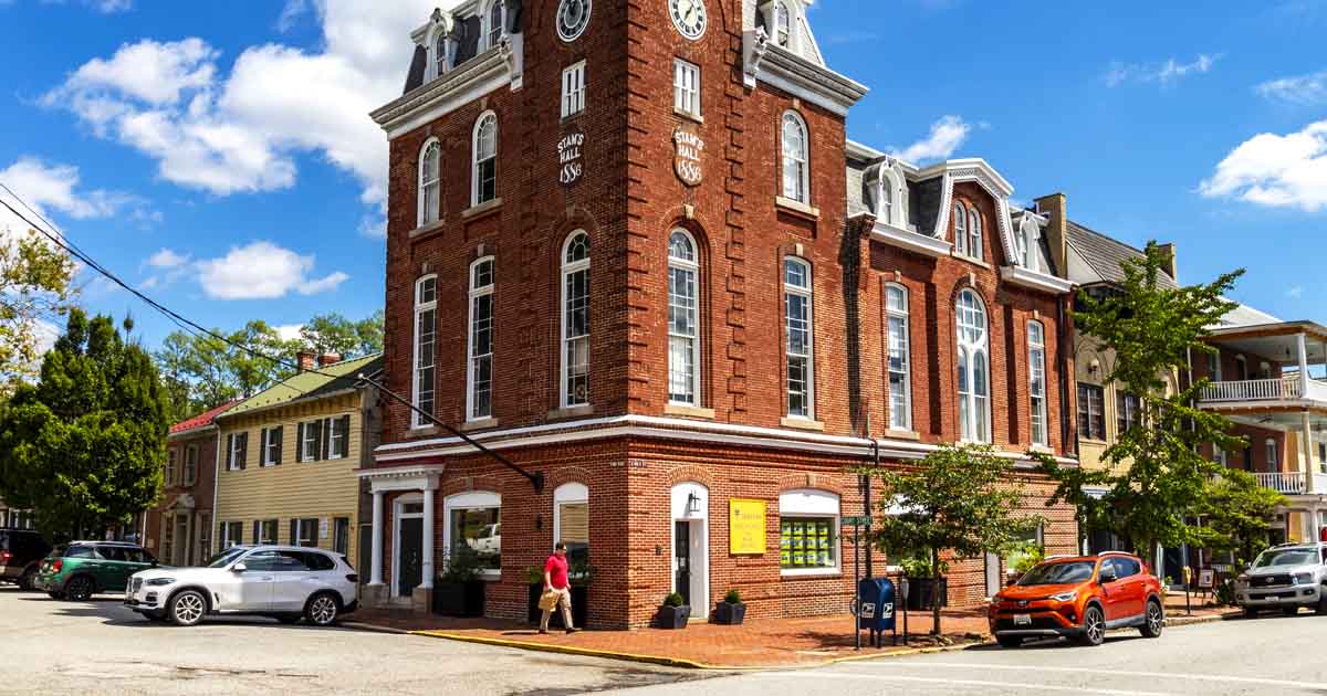 This Gorgeous Town In Maryland Is Made For Laid-Back Weekend Drives