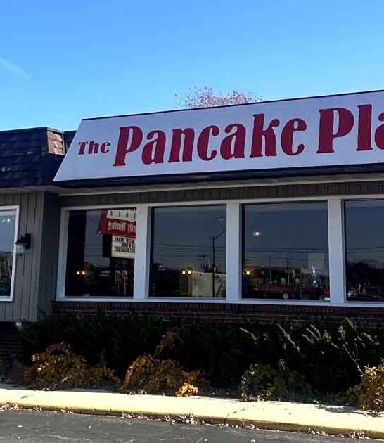 massive pancakes restaurant wisconsin ftr