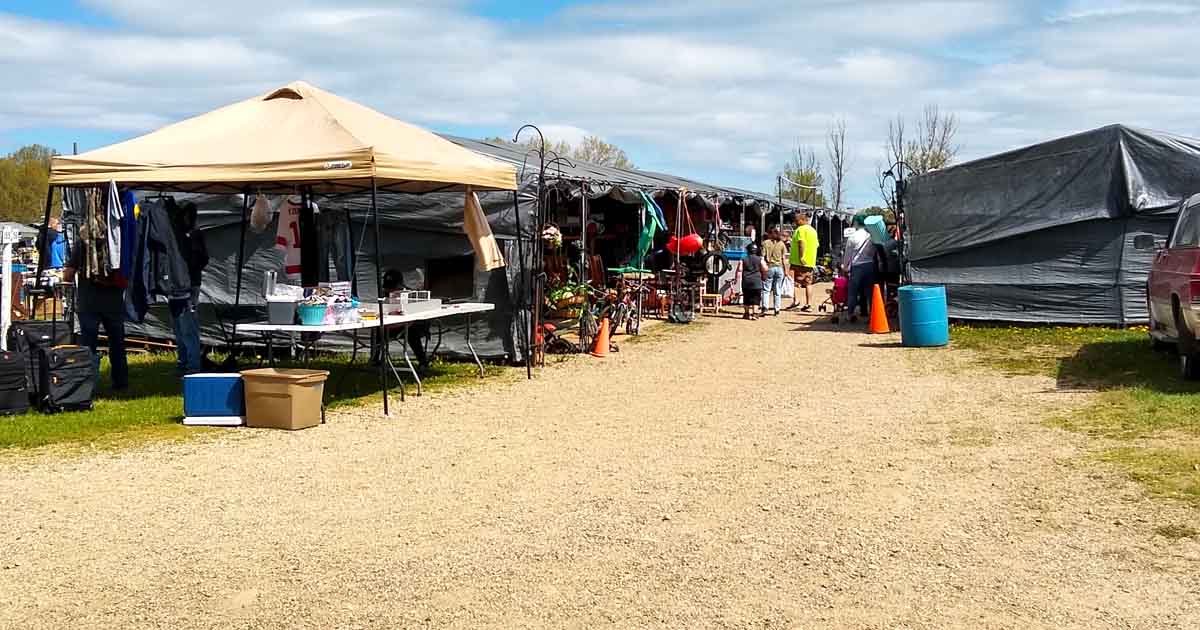 8 Massive Flea Markets In Michigan That Bargain Hunters Swear Are ...
