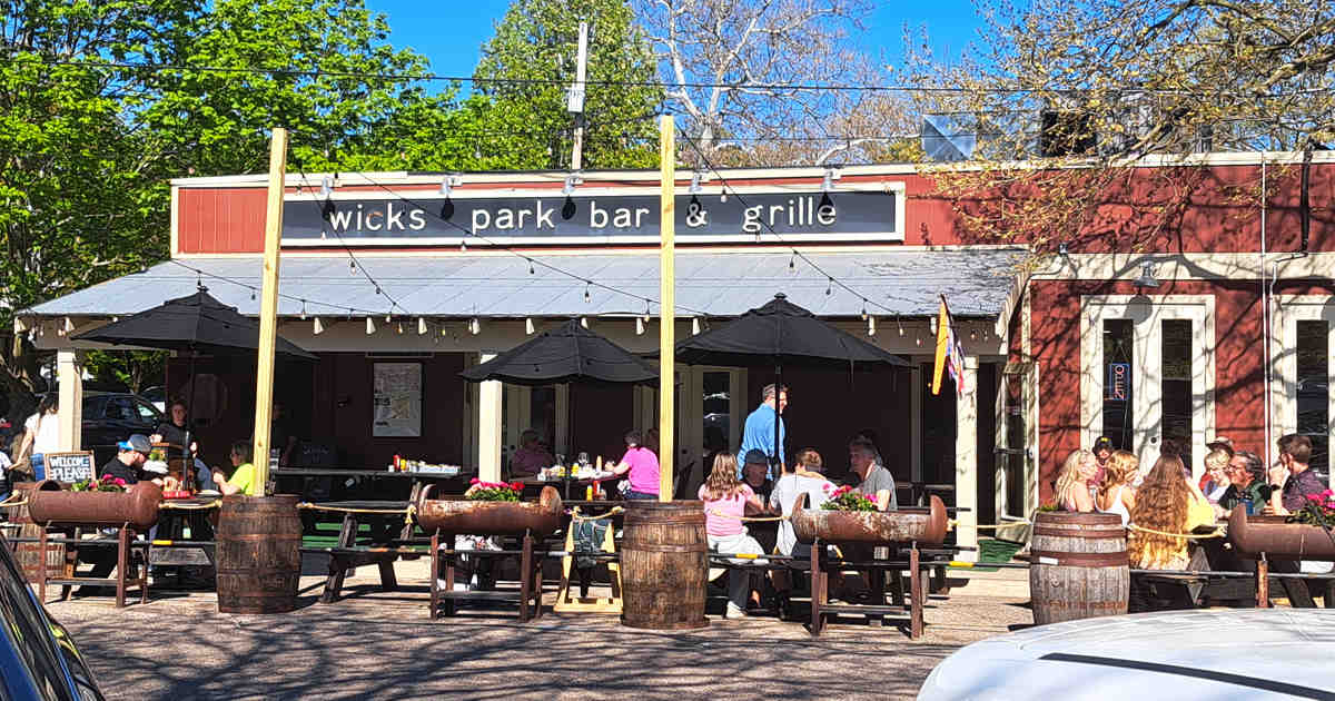 The Small-Town Michigan Restaurant That Deserves A Spot On Your Bucket List