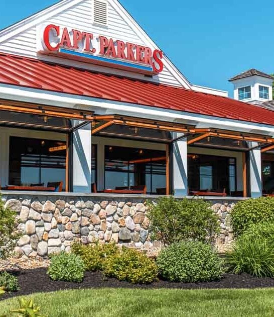 nautical themed pub massachusetts ftr