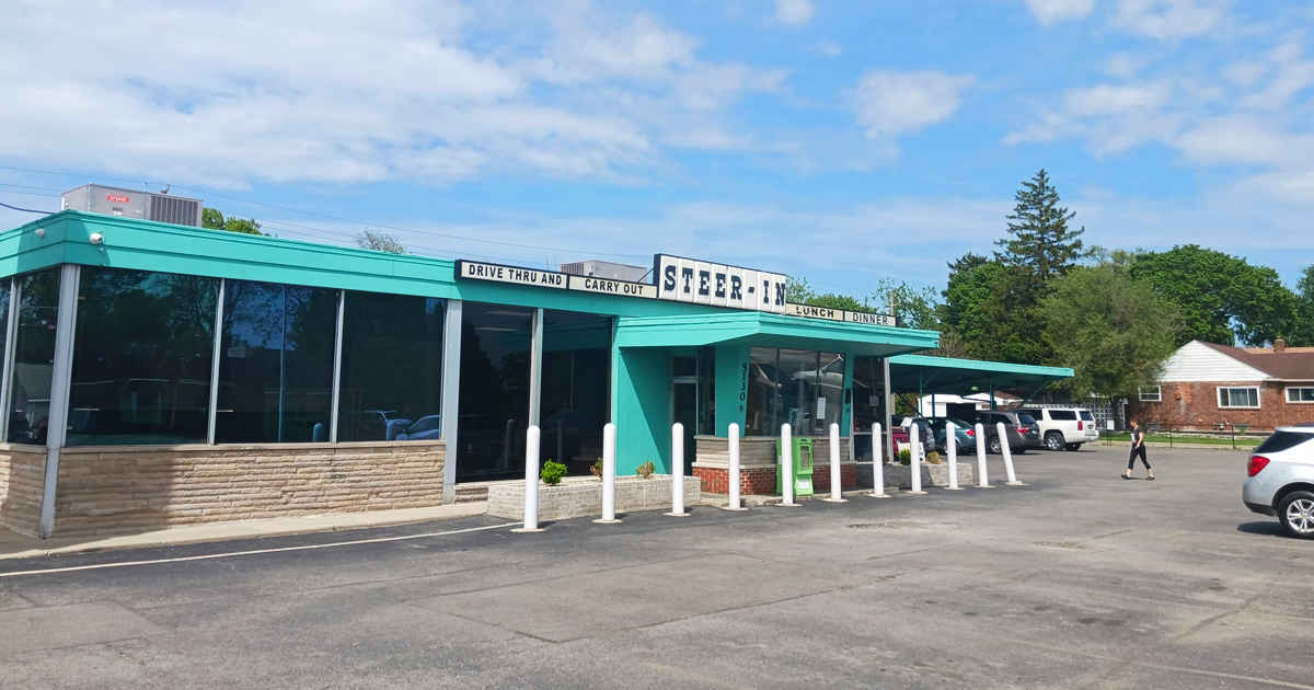 The Iconic Indiana Diner That's Been A Beloved Neighborhood Staple For ...