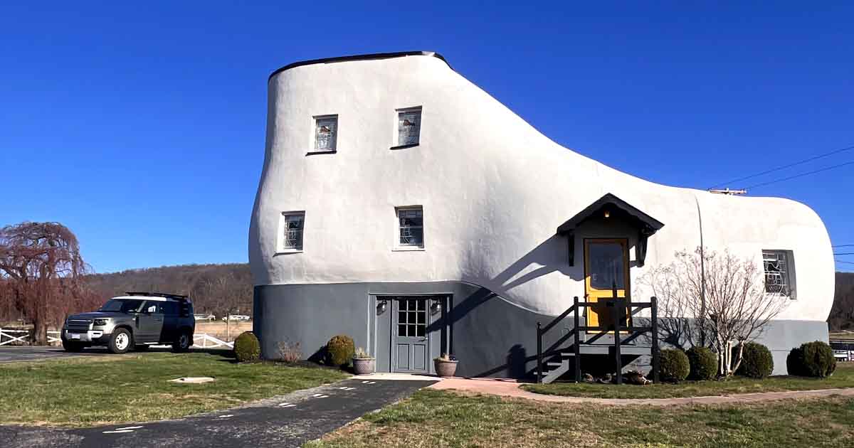 You Won't Believe This Oddball Roadside Attraction In Pennsylvania Is Real