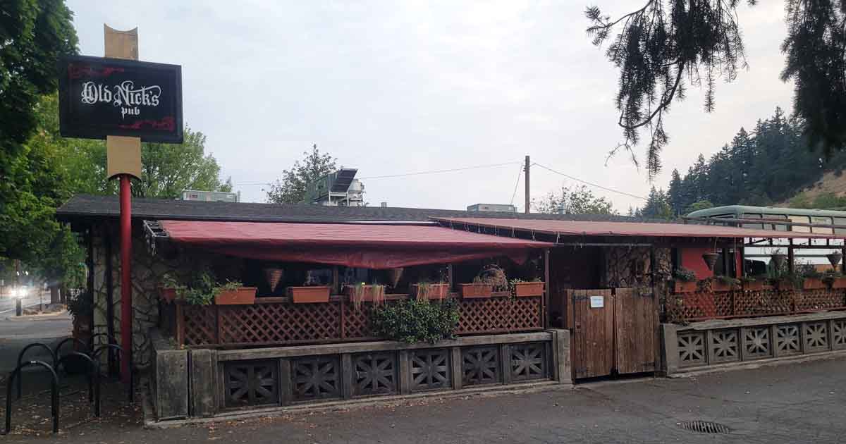 This Beautifully Bizarre Oregon Restaurant Is Like Nowhere Else On Earth