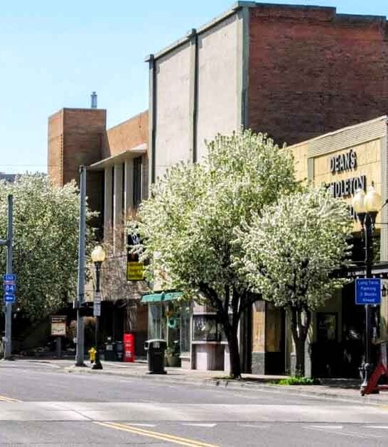 oregon quaint town comfortable ftr