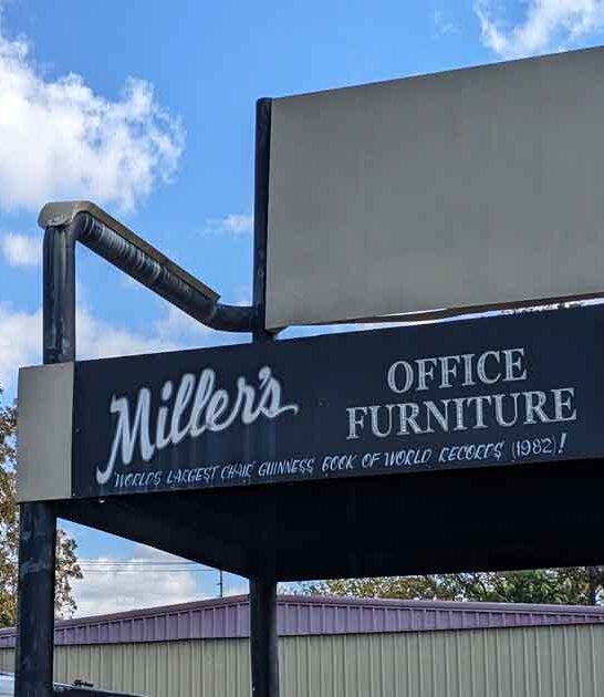 oversized roadside attraction alabama ftr