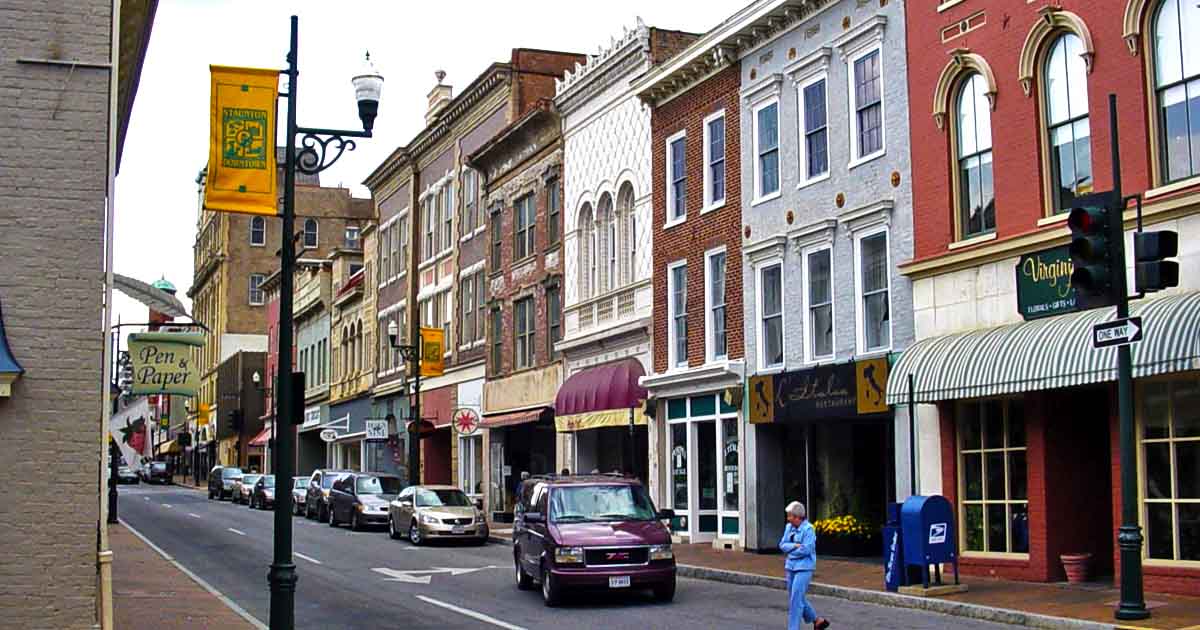 10 Picture-Perfect Small Towns In Virginia That Feel Straight Out Of A ...