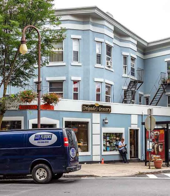 quirky new york town ftr