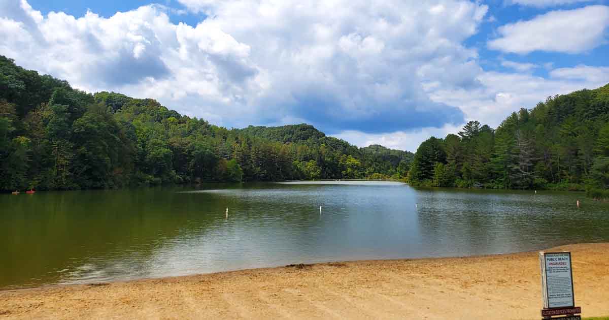 The Rare Valley Views From This Ohio Ridge Hike Are Worth Every Step