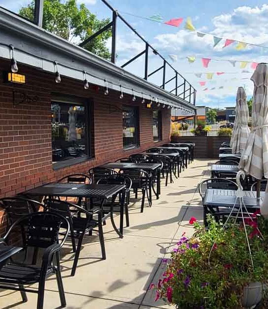 restaurant colorado serves seafood ftr