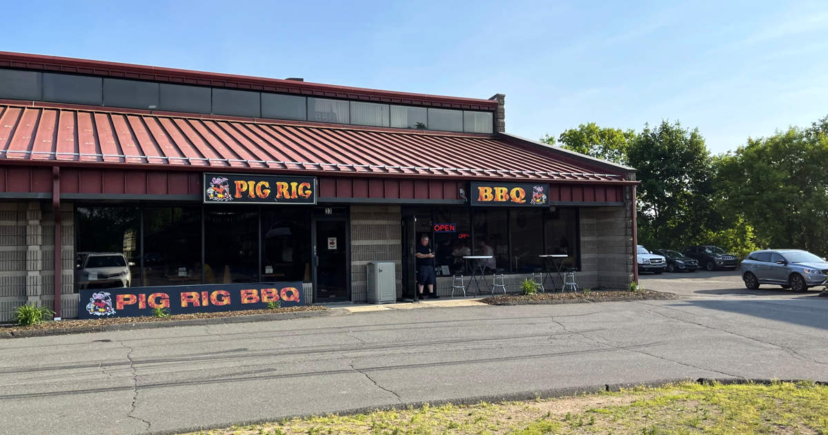 The Unassuming Restaurant In Connecticut Where Your BBQ Dreams Come True