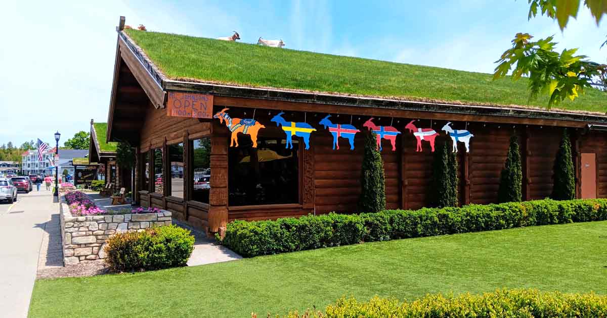 The Restaurant In Wisconsin With Goats On The Roof Is Utterly Charming