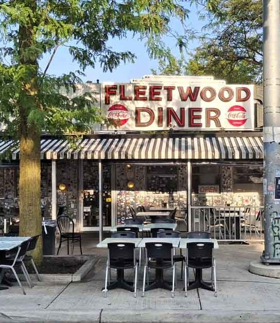 restaurants michigan breakfast world ftr