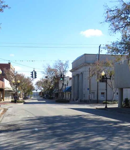 small town florida happily ftr