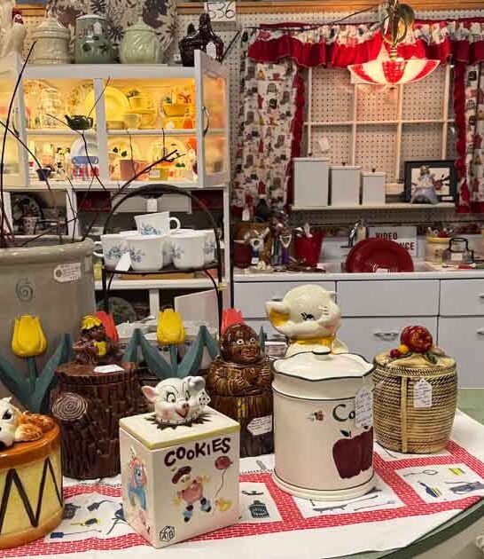 The Enormous Antique Store In Washington With Unique Gems And Collectibles At Wallet-Friendly Prices