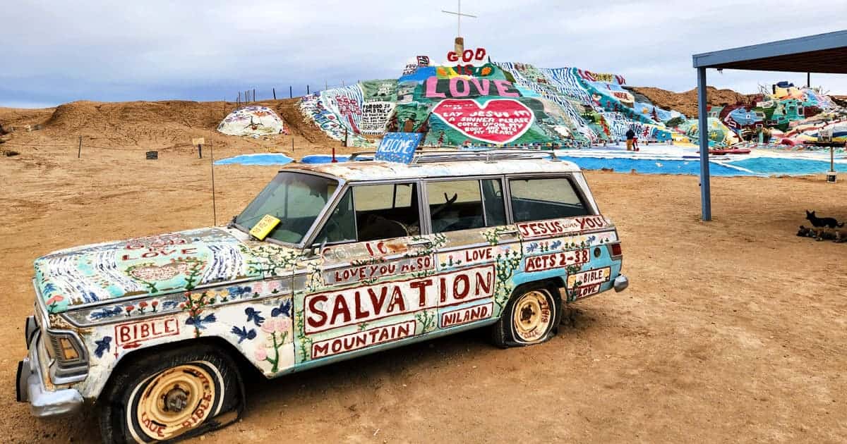 12 Wonderfully Weird Roadside Attractions In California That Are ...